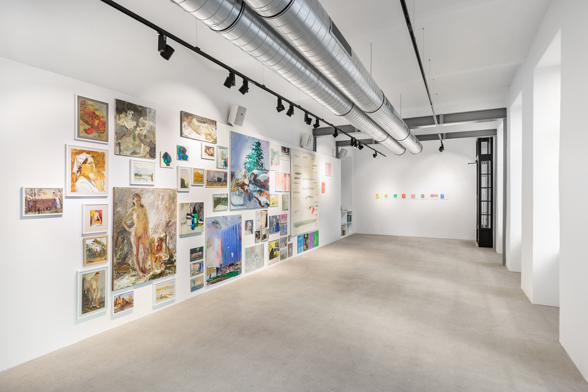 Dr. Éva Kahán Foundation: Exhibition